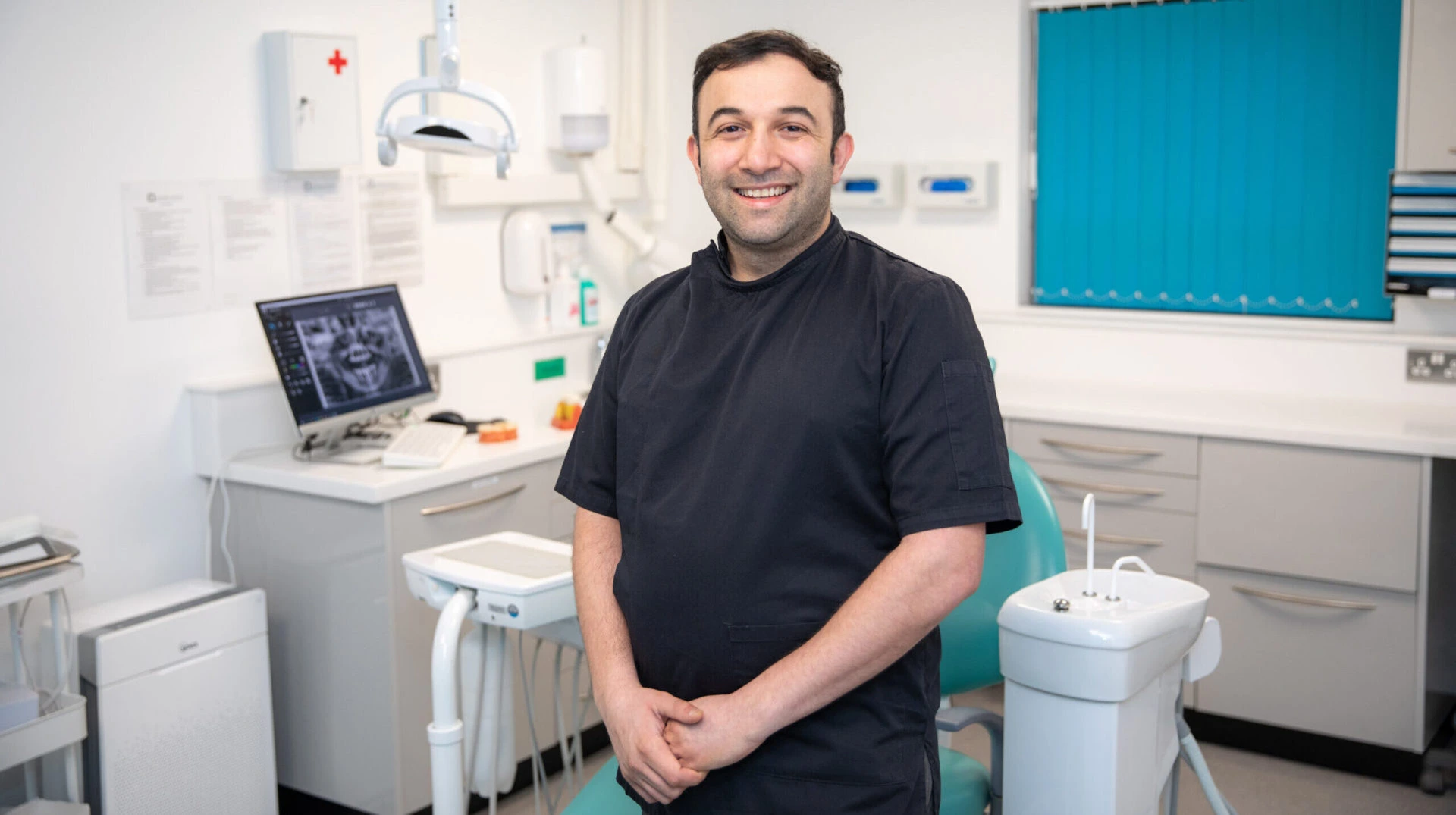 Dr Omar Badat | Aesthetique Dental Care